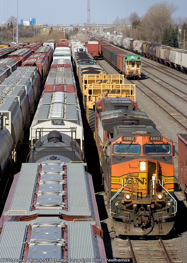 BNSF 4882 (M-DILGFD)